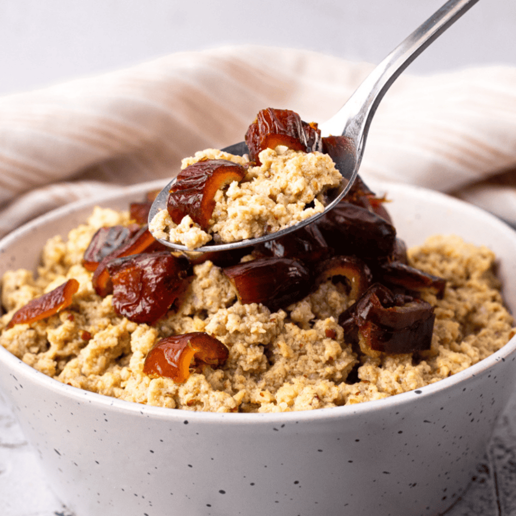 Creamy Paleo High Protein Oatmeal (no oats or protein powder!)