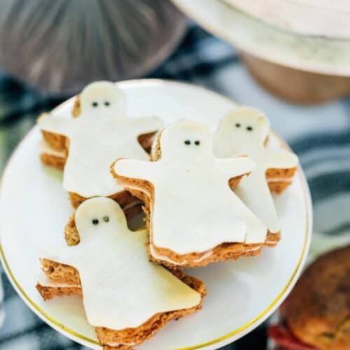 Halloween Sandwiches (Ghost, Worms, Witches & more!)